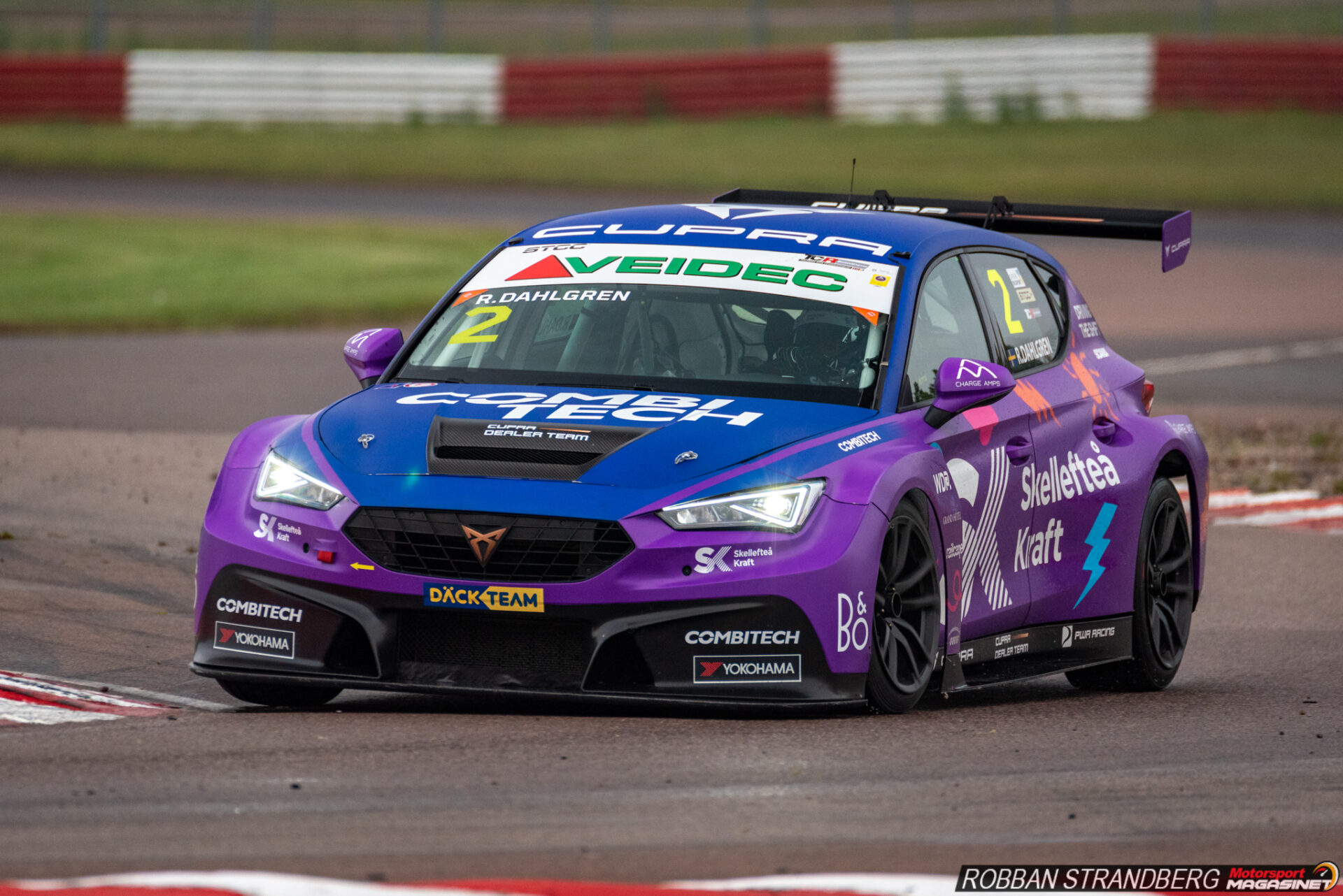 Händelserika race i STCC TCR på Mantorp Park | Motorsportmagasinet