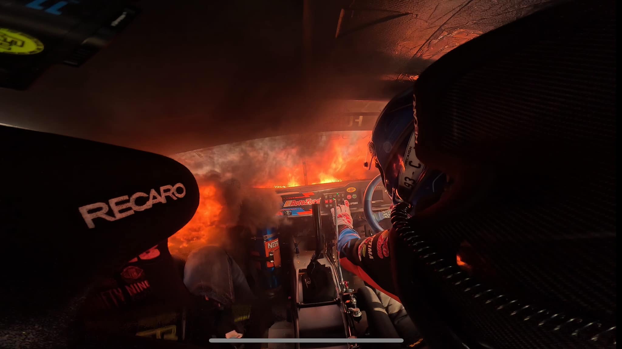 James Deane drabbad av brand i Long Beach | Motorsportmagasinet